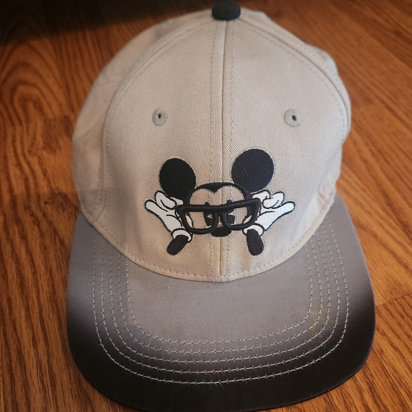 Disney | Accessories | Disney Mickey Mouse Snapback Hat Grey Adjustable ...